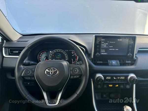 Pelēks Toyota RAV4 2022 Tallina, ar dzinēja tilpumu 1.99 L un nobraukumu 49 tūkst. km par 22995 €, foto 9 vietnē AUTOMOTO.COM.LV