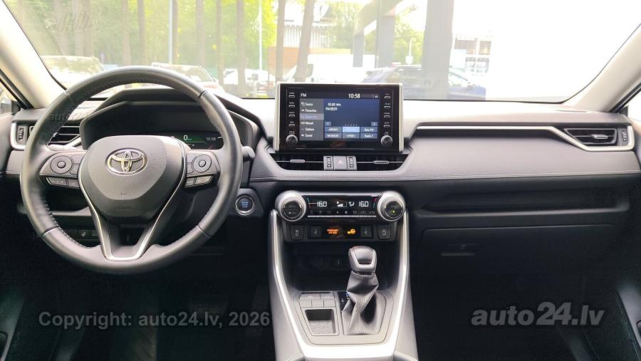 Pelēks Toyota RAV4 2022 Tallina, ar dzinēja tilpumu 1.99 L un nobraukumu 93 tūkst. km par 23995 €, foto 9 vietnē AUTOMOTO.COM.LV