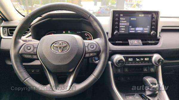 Grey Toyota RAV4 2022 in Tallinn, with an engine capacity of 1.99 L and mileage of 93 thousand km for 23995 €, photo 9 on AUTOMOTO.COM.LV