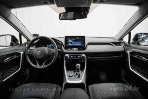 Pelēks Toyota RAV4 2022 Tallina, ar dzinēja tilpumu 2.00 L un nobraukumu 50 tūkst. km par 28500 €, foto 10 vietnē AUTOMOTO.COM.LV