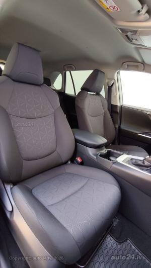 Pelēks Toyota RAV4 2022 Tallina, ar dzinēja tilpumu 1.99 L un nobraukumu 87 tūkst. km par 25895 €, foto 7 vietnē AUTOMOTO.COM.LV