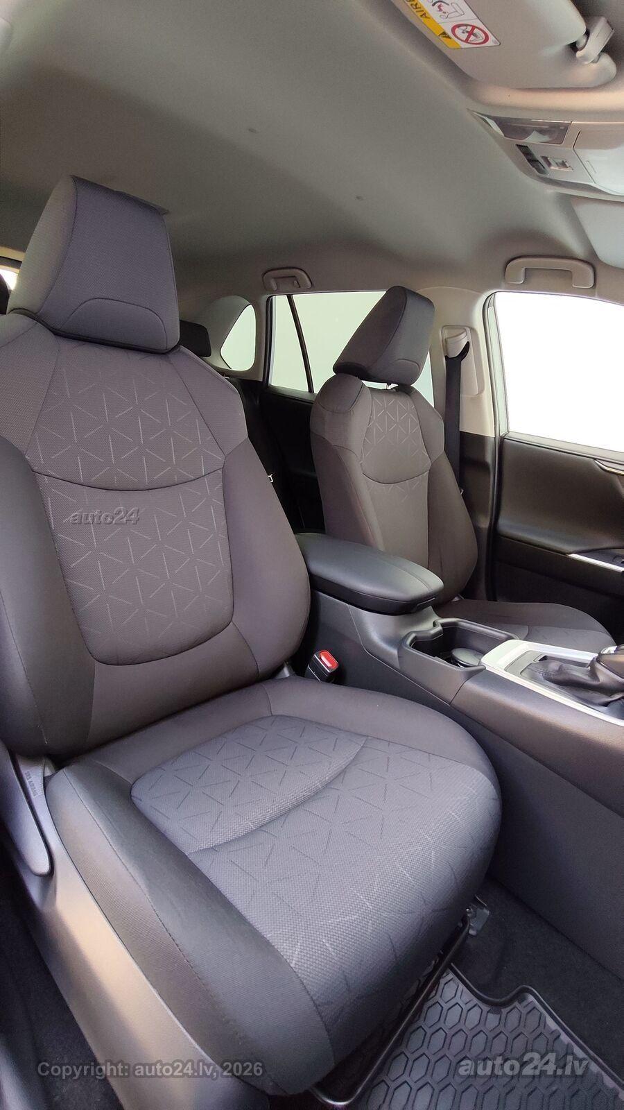 Pelēks Toyota RAV4 2022 Tallina, ar dzinēja tilpumu 1.99 L un nobraukumu 87 tūkst. km par 25895 €, foto 7 vietnē AUTOMOTO.COM.LV