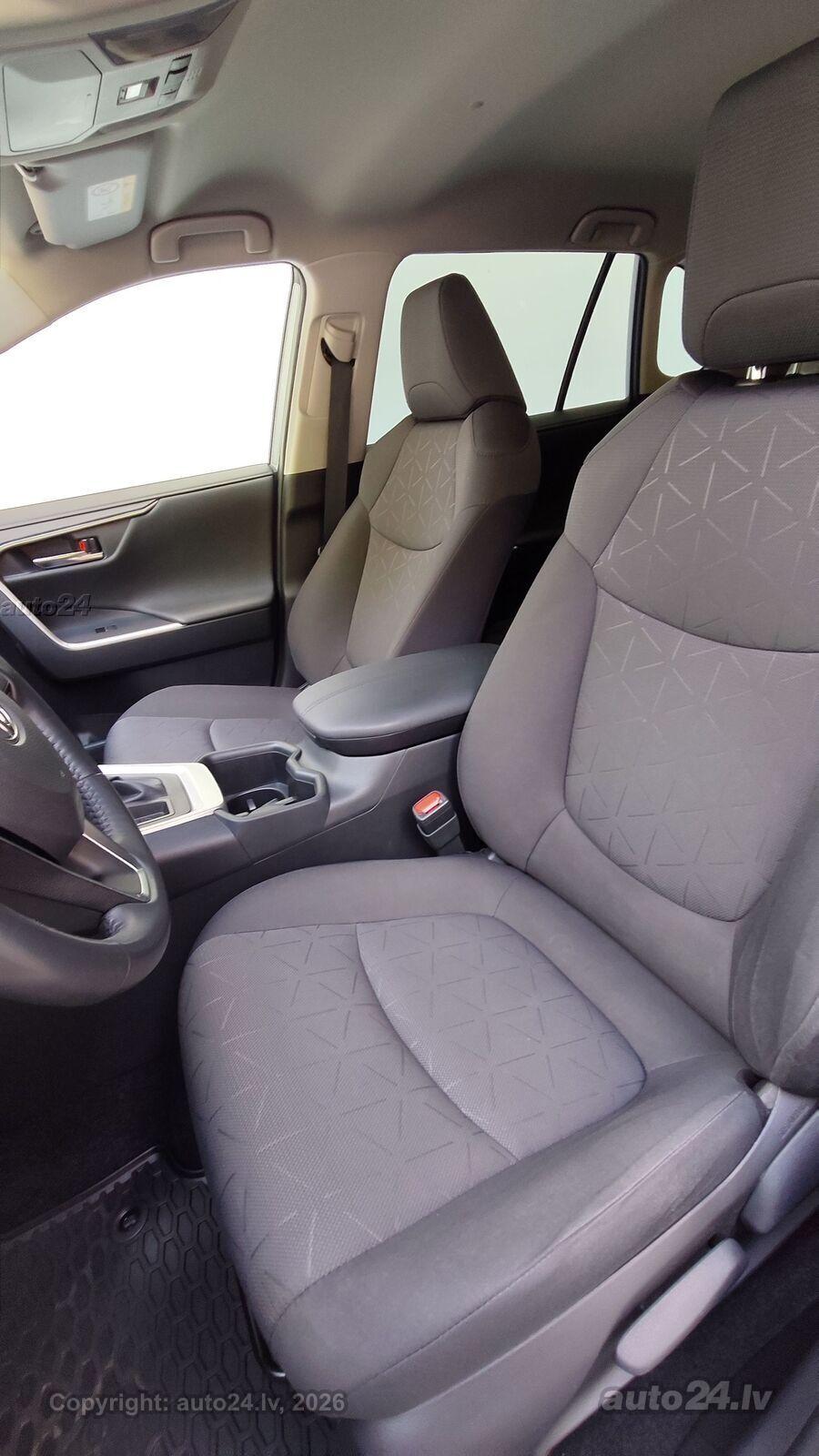 Pelēks Toyota RAV4 2022 Tallina, ar dzinēja tilpumu 1.99 L un nobraukumu 87 tūkst. km par 25895 €, foto 12 vietnē AUTOMOTO.COM.LV