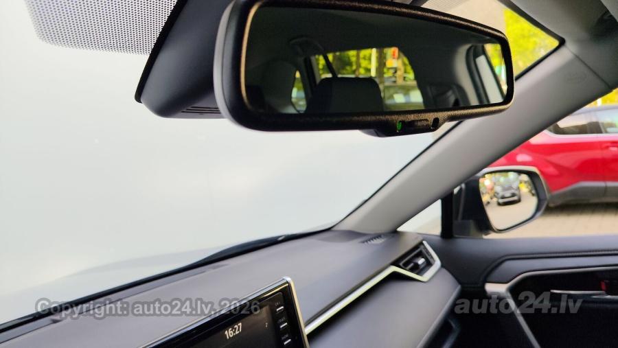 Pelēks Toyota RAV4 2022 Tallina, ar dzinēja tilpumu 1.99 L un nobraukumu 87 tūkst. km par 25895 €, foto 21 vietnē AUTOMOTO.COM.LV