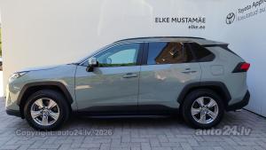 Серый Тойота РАВ 4 2022 в Таллин, объемом двигателя 2.49 л и пробегом 106 тыс. км за 27495 €, фото 4 на AUTOMOTO.COM.LV