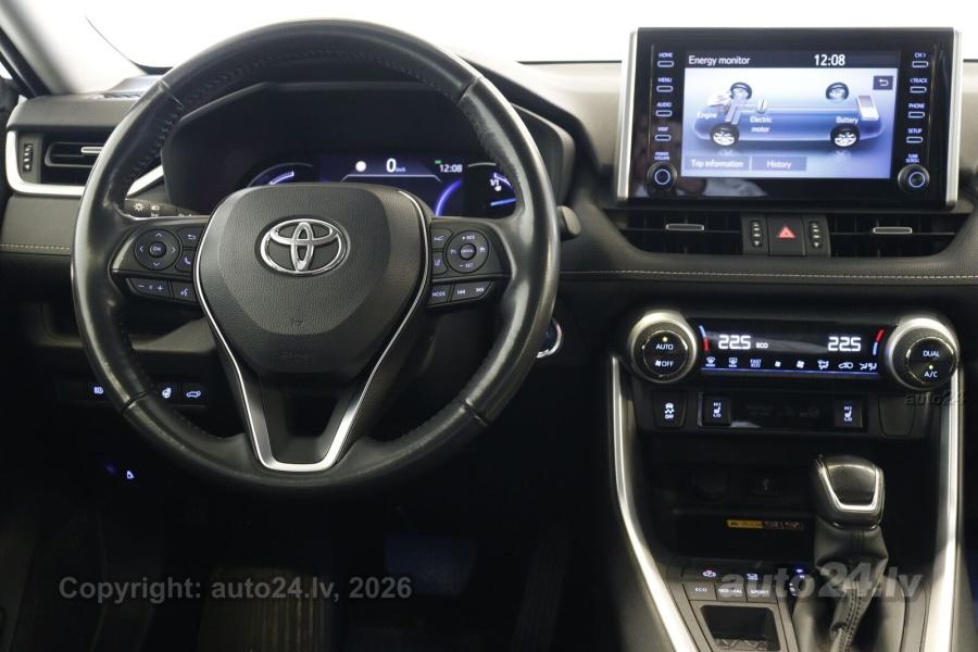 Pelēks Toyota RAV4 2022 Tallina, ar dzinēja tilpumu 2.49 L un nobraukumu 46 tūkst. km par 29500 €, foto 10 vietnē AUTOMOTO.COM.LV