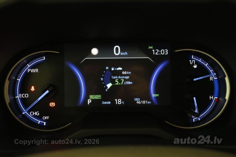 Pelēks Toyota RAV4 2022 Tallina, ar dzinēja tilpumu 2.49 L un nobraukumu 46 tūkst. km par 29500 €, foto 14 vietnē AUTOMOTO.COM.LV