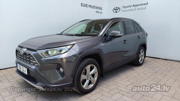 Grey Toyota RAV4 2022 in Tallinn, with an engine capacity of 2.49 L and mileage of 208 thousand km for 23995 €, photo 1 on AUTOMOTO.COM.LV