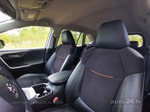 Pelēks Toyota RAV4 2022 Tallina, ar dzinēja tilpumu 2.00 L un nobraukumu 69 tūkst. km par 27900 €, foto 3 vietnē AUTOMOTO.COM.LV
