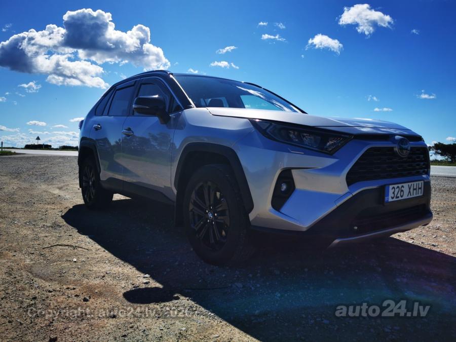 Pelēks Toyota RAV4 2022 Tallina, ar dzinēja tilpumu 2.00 L un nobraukumu 69 tūkst. km par 27900 €, foto 4 vietnē AUTOMOTO.COM.LV