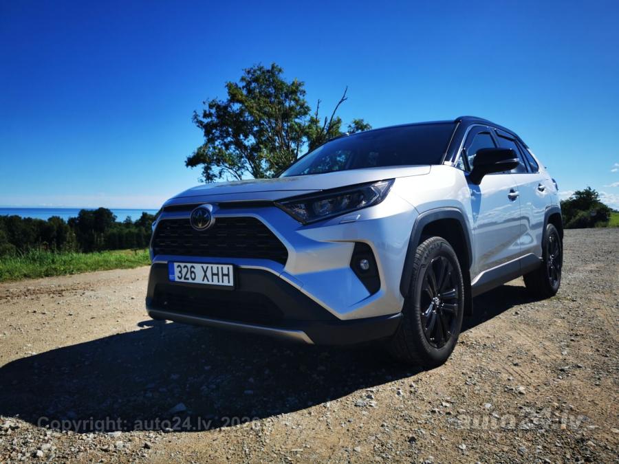 Pelēks Toyota RAV4 2022 Tallina, ar dzinēja tilpumu 2.00 L un nobraukumu 69 tūkst. km par 27900 €, foto 6 vietnē AUTOMOTO.COM.LV