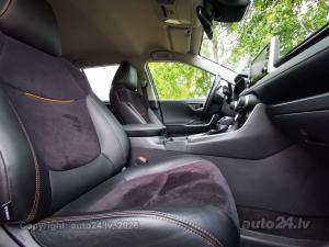 Pelēks Toyota RAV4 2022 Tallina, ar dzinēja tilpumu 2.00 L un nobraukumu 69 tūkst. km par 27900 €, foto 11 vietnē AUTOMOTO.COM.LV