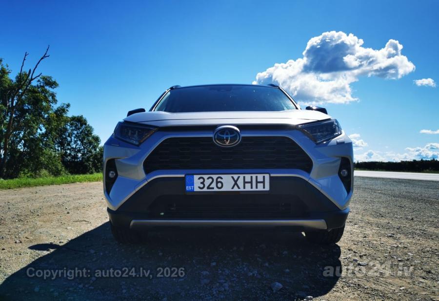 Pelēks Toyota RAV4 2022 Tallina, ar dzinēja tilpumu 2.00 L un nobraukumu 69 tūkst. km par 27900 €, foto 27 vietnē AUTOMOTO.COM.LV