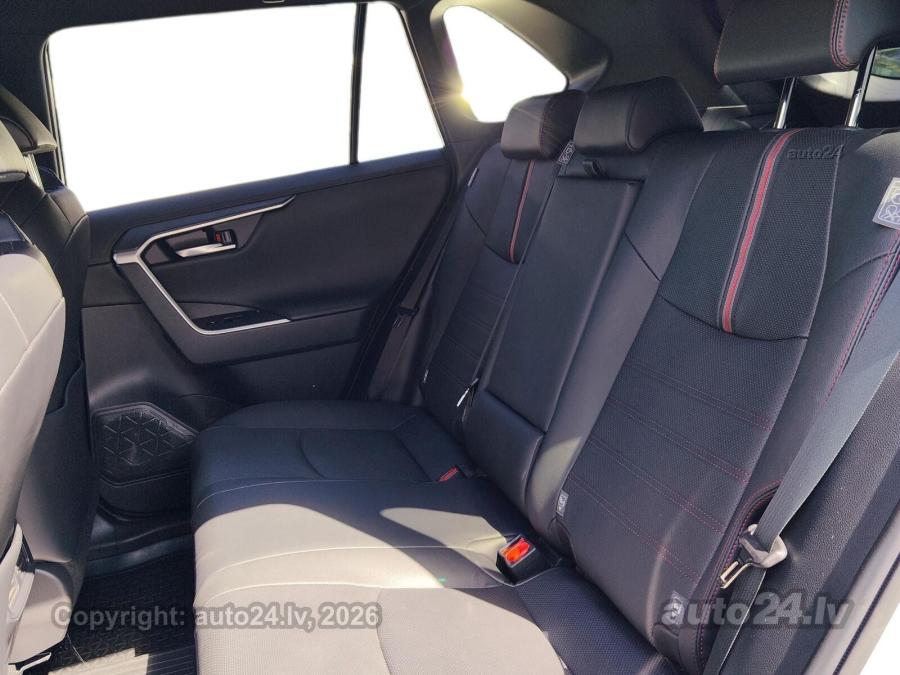 Серый Тойота РАВ 4 2022 в Таллин, объемом двигателя 2.49 л и пробегом 69 тыс. км за 41495 €, фото 20 на AUTOMOTO.COM.LV