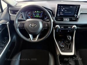 Серый Тойота РАВ 4 2022 в Таллин, объемом двигателя 2.50 л и пробегом 140 тыс. км за 26990 €, фото 13 на AUTOMOTO.COM.LV