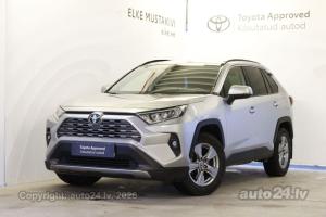 Pelēks Toyota RAV4 2023 Tallina, ar dzinēja tilpumu 1.99 L un nobraukumu 56 tūkst. km par 28990 €, foto  vietnē AUTOMOTO.COM.LV