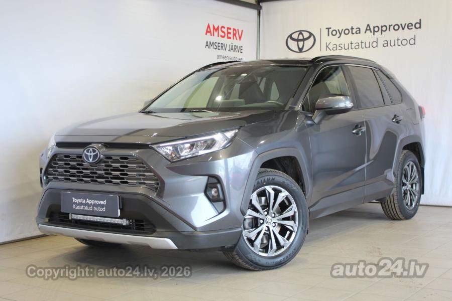 Grey Toyota RAV4 2023 in Tallinn, with an engine capacity of 2.00 L and mileage of 90 thousand km for 31490 €, photo 1 on AUTOMOTO.COM.LV