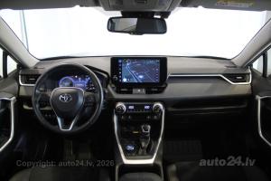 Grey Toyota RAV4 2023 in Tallinn, with an engine capacity of 2.00 L and mileage of 90 thousand km for 31490 €, photo 9 on AUTOMOTO.COM.LV