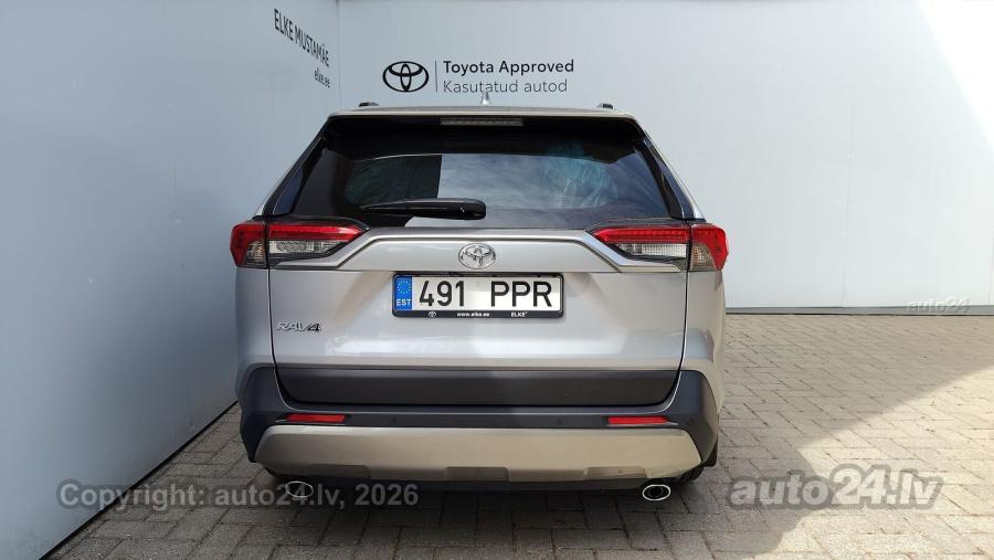 Pelēks Toyota RAV4 2023 Tallina, ar dzinēja tilpumu 1.99 L un nobraukumu 33 tūkst. km par 29995 €, foto 5 vietnē AUTOMOTO.COM.LV