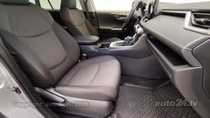 Grey Toyota RAV4 2023 in Tallinn, with an engine capacity of 1.99 L and mileage of 35 thousand km for 31995 €, photo 7 on AUTOMOTO.COM.LV