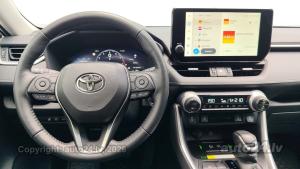 Grey Toyota RAV4 2023 in Tallinn, with an engine capacity of 1.99 L and mileage of 35 thousand km for 31995 €, photo 10 on AUTOMOTO.COM.LV