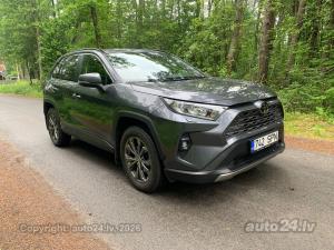 Pelēks Toyota RAV4 2023 Tallina, ar dzinēja tilpumu 2.00 L un nobraukumu 29 tūkst. km par 33999 €, foto 3 vietnē AUTOMOTO.COM.LV