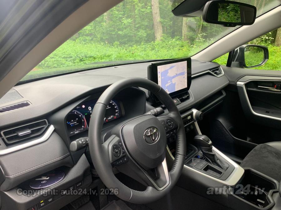 Pelēks Toyota RAV4 2023 Tallina, ar dzinēja tilpumu 2.00 L un nobraukumu 29 tūkst. km par 33999 €, foto 6 vietnē AUTOMOTO.COM.LV