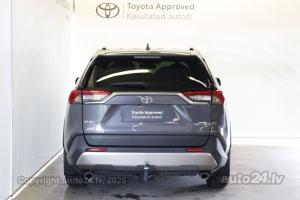 Pelēks Toyota RAV4 2023 Tallina, ar dzinēja tilpumu 1.99 L un nobraukumu 39 tūkst. km par 31900 €, foto 5 vietnē AUTOMOTO.COM.LV