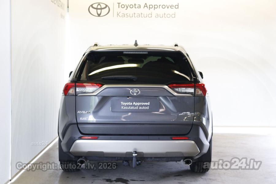Pelēks Toyota RAV4 2023 Tallina, ar dzinēja tilpumu 1.99 L un nobraukumu 39 tūkst. km par 31900 €, foto 5 vietnē AUTOMOTO.COM.LV