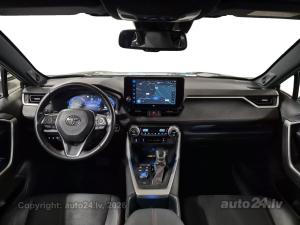 Grey Toyota RAV4 2023 in Tallinn, with an engine capacity of 2.50 L and mileage of 50 thousand km for 42990 €, photo 9 on AUTOMOTO.COM.LV