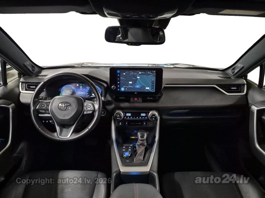 Grey Toyota RAV4 2023 in Tallinn, with an engine capacity of 2.50 L and mileage of 50 thousand km for 42990 €, photo 9 on AUTOMOTO.COM.LV
