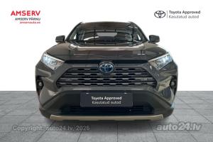 Pelēks Toyota RAV4 2024 Pērnava, ar dzinēja tilpumu 2.50 L un nobraukumu 52 tūkst. km par 38990 €, foto 5 vietnē AUTOMOTO.COM.LV