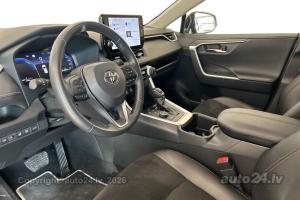 Pelēks Toyota RAV4 2024 Pērnava, ar dzinēja tilpumu 2.50 L un nobraukumu 52 tūkst. km par 38990 €, foto 11 vietnē AUTOMOTO.COM.LV