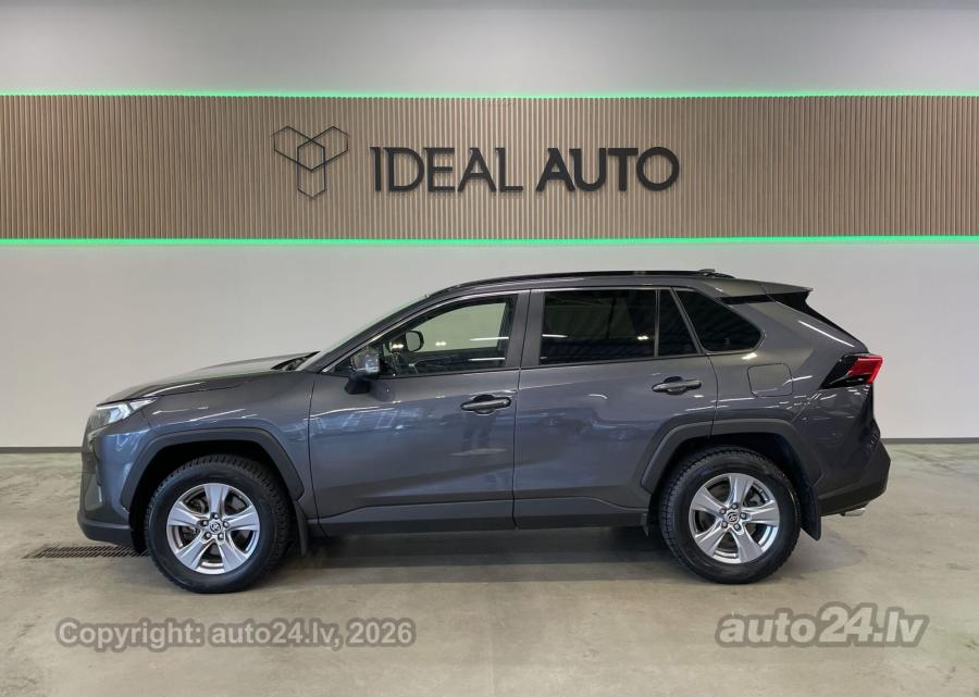 Grey Toyota RAV4 2024 in Tallinn, with an engine capacity of 2.50 L and mileage of 46 thousand km for 34990 €, photo 3 on AUTOMOTO.COM.LV