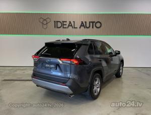 Grey Toyota RAV4 2024 in Tallinn, with an engine capacity of 2.50 L and mileage of 46 thousand km for 34990 €, photo 5 on AUTOMOTO.COM.LV