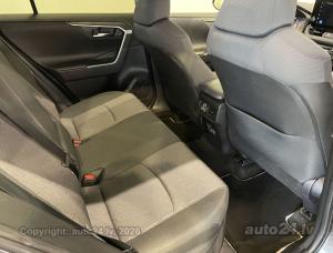 Grey Toyota RAV4 2024 in Tallinn, with an engine capacity of 2.50 L and mileage of 46 thousand km for 34990 €, photo 12 on AUTOMOTO.COM.LV