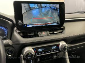 Grey Toyota RAV4 2024 in Tallinn, with an engine capacity of 2.50 L and mileage of 46 thousand km for 34990 €, photo 17 on AUTOMOTO.COM.LV
