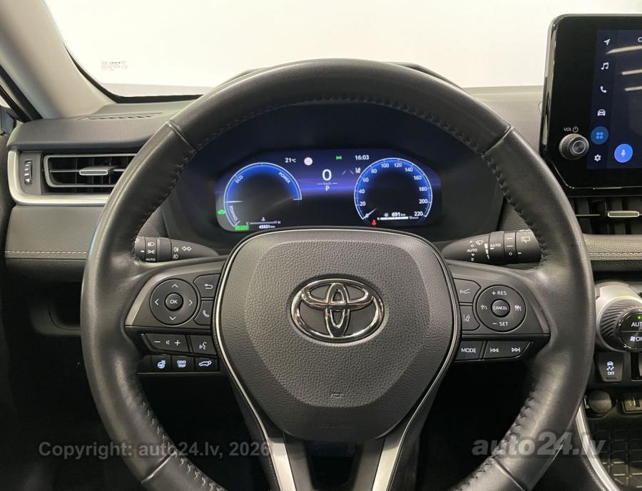 Grey Toyota RAV4 2024 in Tallinn, with an engine capacity of 2.50 L and mileage of 46 thousand km for 34990 €, photo 22 on AUTOMOTO.COM.LV