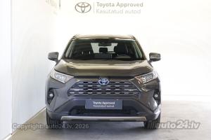 Pelēks Toyota RAV4 2024 Tallina, ar dzinēja tilpumu 2.49 L un nobraukumu 31 tūkst. km par 37900 €, foto 6 vietnē AUTOMOTO.COM.LV