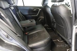 Pelēks Toyota RAV4 2024 Tallina, ar dzinēja tilpumu 2.49 L un nobraukumu 31 tūkst. km par 37900 €, foto 8 vietnē AUTOMOTO.COM.LV