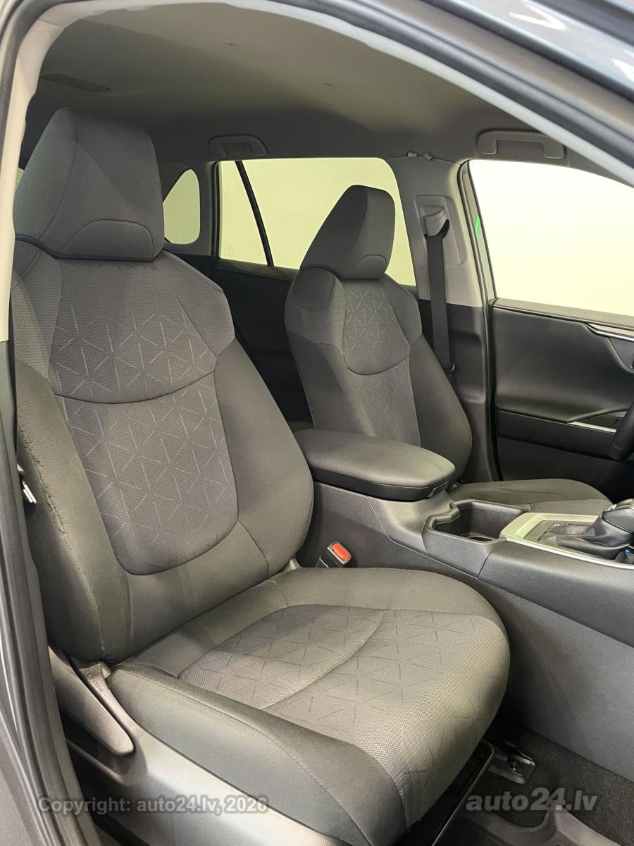 Pelēks Toyota RAV4 2024 Tallina, ar dzinēja tilpumu 2.50 L un nobraukumu 43 tūkst. km par 34990 €, foto 11 vietnē AUTOMOTO.COM.LV