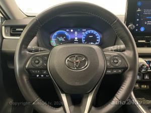 Pelēks Toyota RAV4 2024 Tallina, ar dzinēja tilpumu 2.50 L un nobraukumu 43 tūkst. km par 34990 €, foto 16 vietnē AUTOMOTO.COM.LV