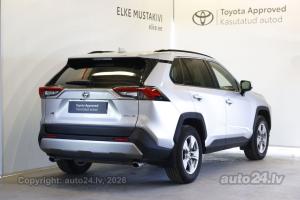 Pelēks Toyota RAV4 2024 Tallina, ar dzinēja tilpumu 2.49 L un nobraukumu 37 tūkst. km par 34490 €, foto 3 vietnē AUTOMOTO.COM.LV