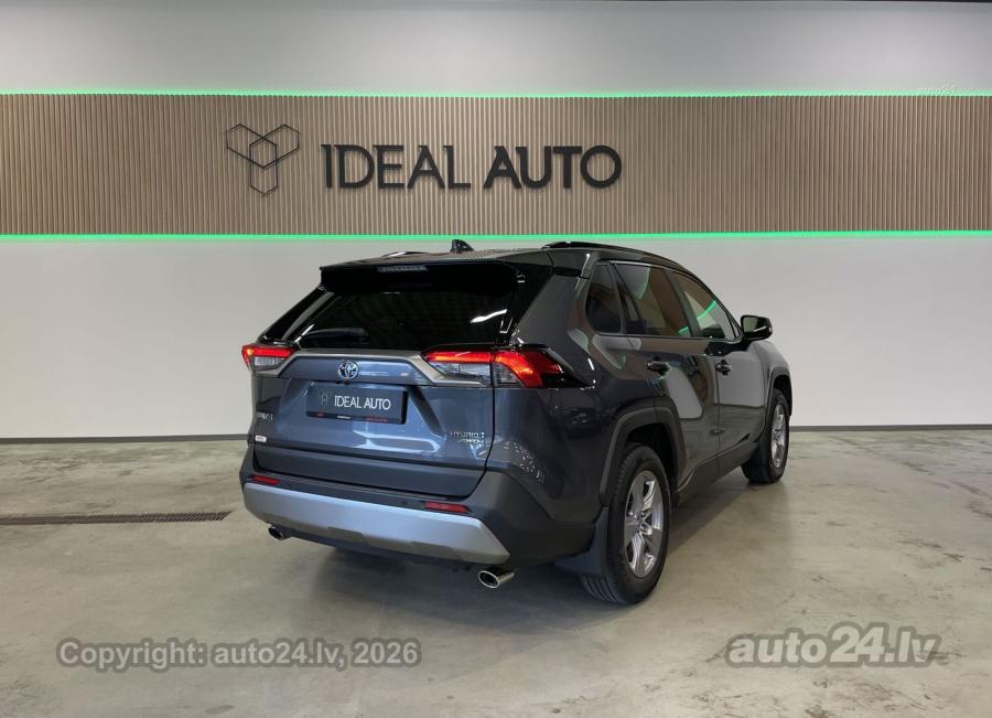Pelēks Toyota RAV4 2024 Tallina, ar dzinēja tilpumu 2.50 L un nobraukumu 54 tūkst. km par 34990 €, foto 5 vietnē AUTOMOTO.COM.LV