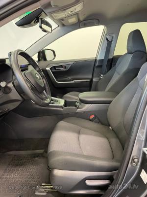 Pelēks Toyota RAV4 2024 Tallina, ar dzinēja tilpumu 2.50 L un nobraukumu 54 tūkst. km par 34990 €, foto 7 vietnē AUTOMOTO.COM.LV