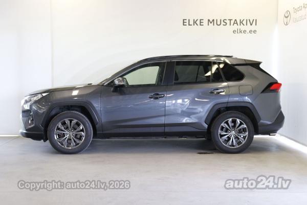 Grey Toyota RAV4 2024 in Tallinn, with an engine capacity of 2.49 L and mileage of 43 thousand km for 37900 €, photo 3 on AUTOMOTO.COM.LV