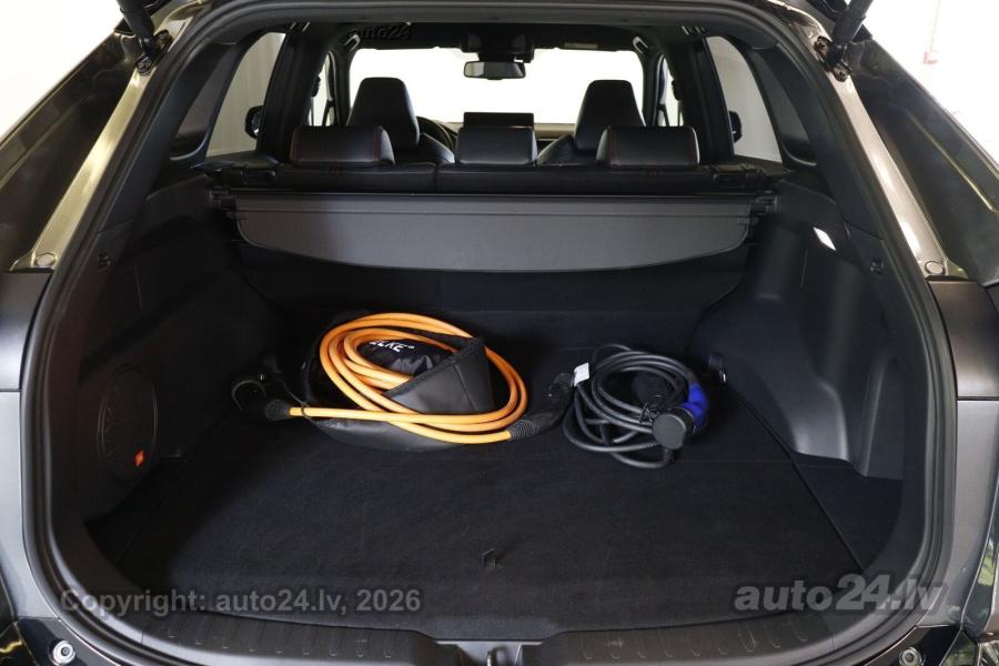Pelēks Toyota RAV4 2024 Tallina, ar dzinēja tilpumu 2.49 L un nobraukumu 44 tūkst. km par 44990 €, foto 11 vietnē AUTOMOTO.COM.LV