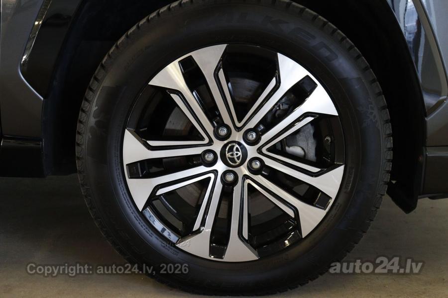 Pelēks Toyota RAV4 2024 Tallina, ar dzinēja tilpumu 2.49 L un nobraukumu 44 tūkst. km par 44990 €, foto 16 vietnē AUTOMOTO.COM.LV