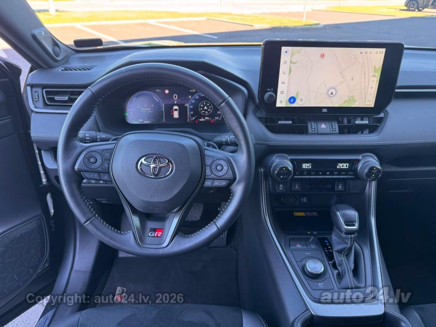 Pelēks Toyota RAV4 2024 Tallina, ar dzinēja tilpumu 2.50 L un nobraukumu 57 tūkst. km par 48500 €, foto 4 vietnē AUTOMOTO.COM.LV