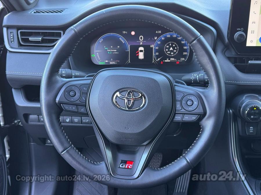 Pelēks Toyota RAV4 2024 Tallina, ar dzinēja tilpumu 2.50 L un nobraukumu 57 tūkst. km par 48500 €, foto 5 vietnē AUTOMOTO.COM.LV